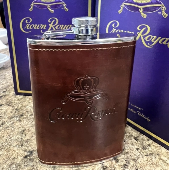crown royal | Other | Crown Royal Limited Edition 8oz Signature ...